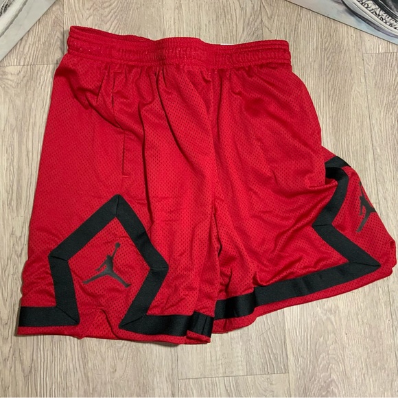 Jordan | Shorts | Nike Air Jordan Heritage Diamond Shorts Gym Red Black ...